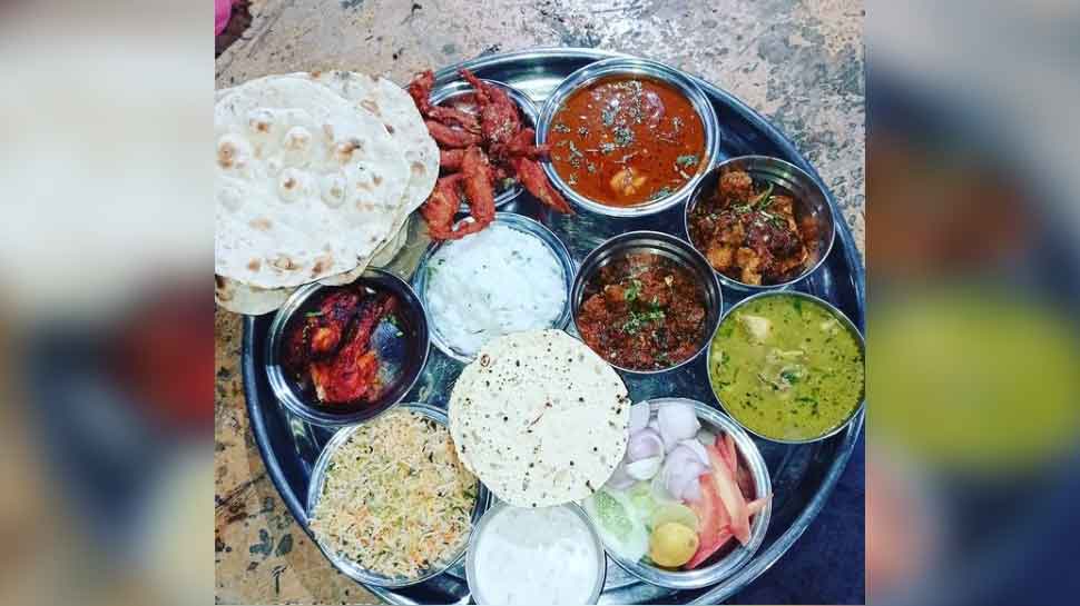 maharashtra food eatery 4 Kg Bullet Thali Royal Enfield Bullet Bike ...