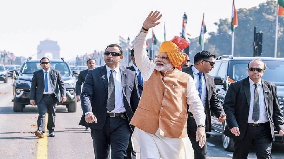 Prime Minister Narendra Modi fashion is different see his dress on ...