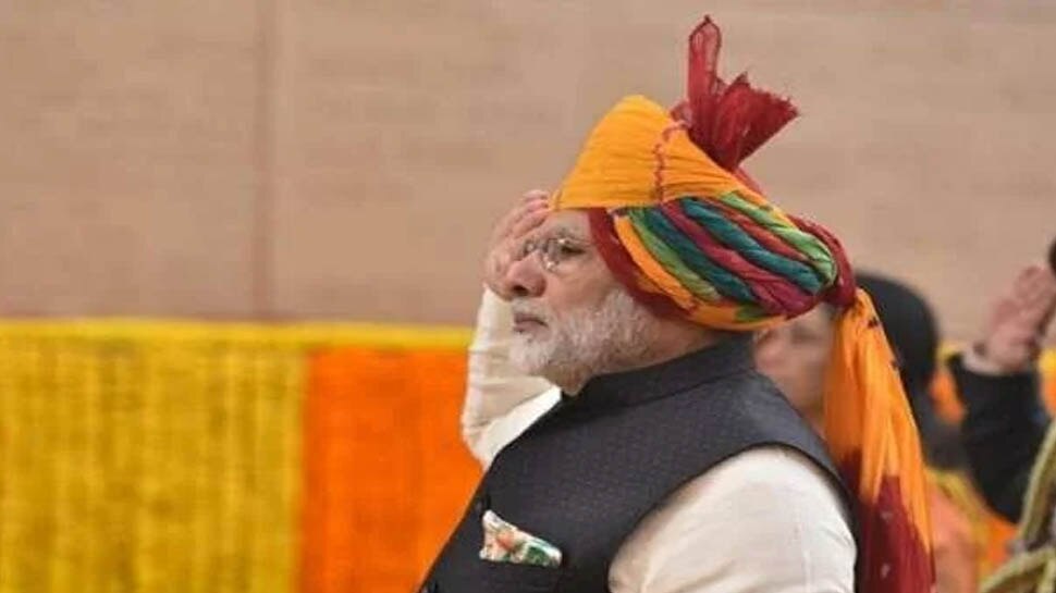 Prime Minister Narendra Modi fashion is different see his dress on ...