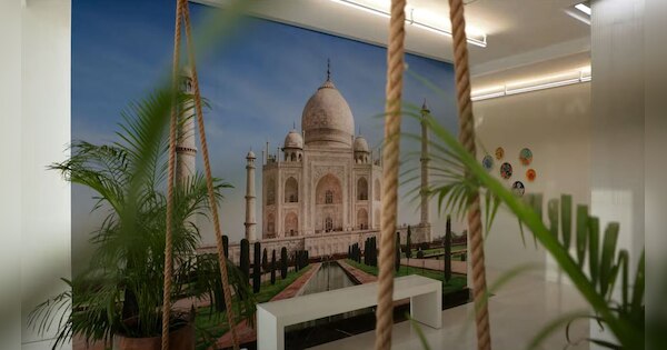 Microsoft India started third research facility in Noida, building ...