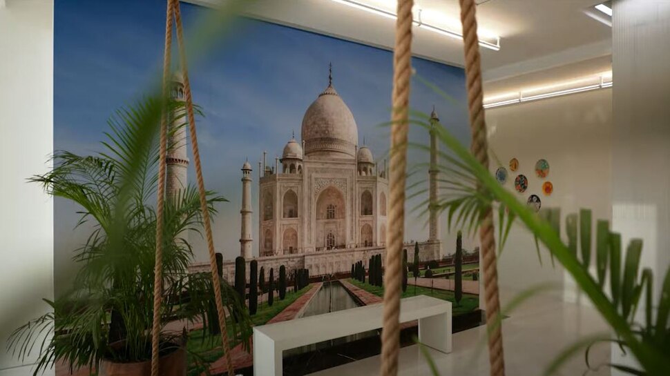 Microsoft India started third research facility in Noida, building ...