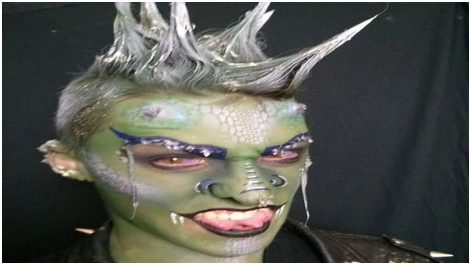 viral photos body modification man turned into real snake dragon by ...