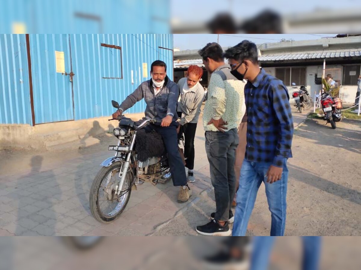 Betul Man Ushakant Digarse made e bike using 18 years old bike and 28 thousand rupees mpas ...