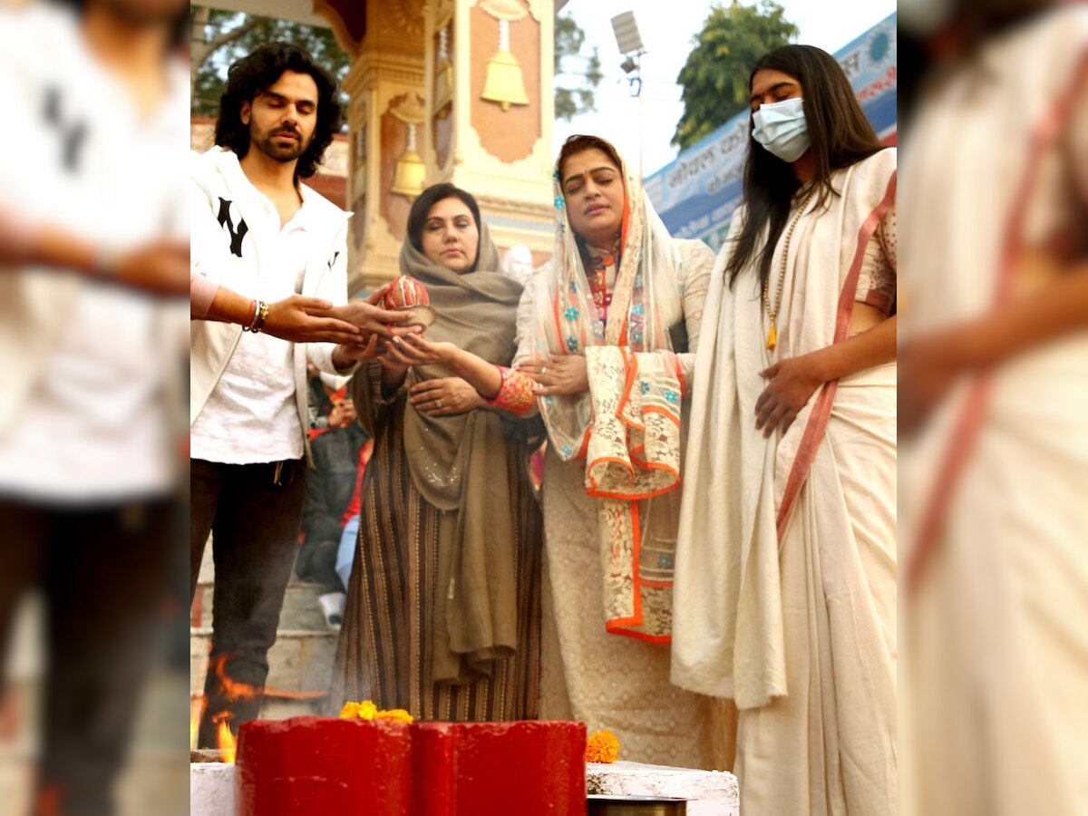 Dipika Chikhalia Ankit Raaj and Ekta Jain did Ganga Aarti at Rishikesh ...