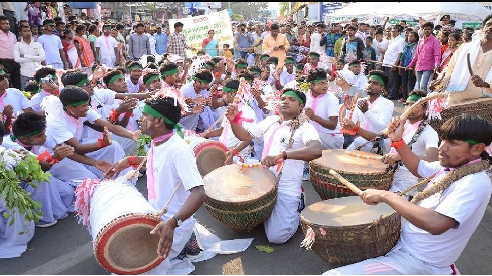 Jharkhand News Sarhul is a unique tribal festival of worship of nature ...