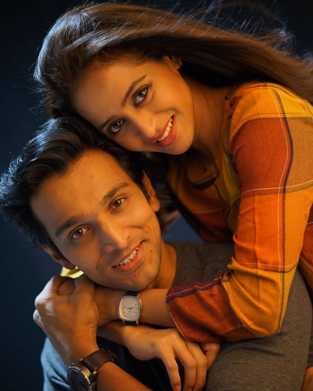 Scam 1992 fame prateek gandhi wife Bhamini Oza Gandhi looks stunning ...