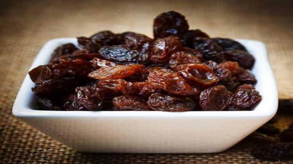 various health benefits of munakka know the right time to eat it ...