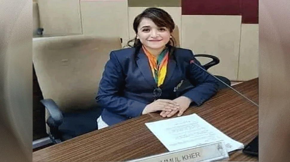 Success Story know about Ummul kher who cleared upsc exam first attempt ...