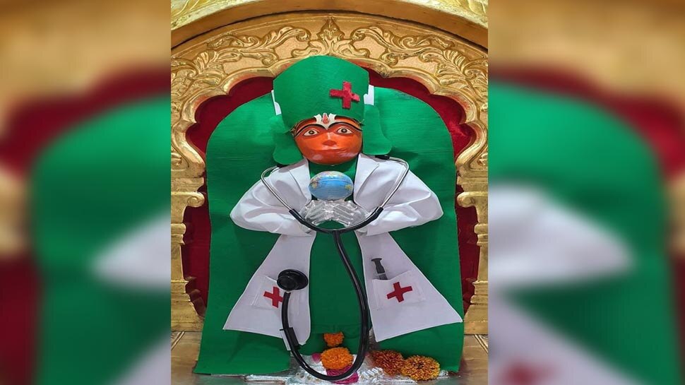 Doctor made Hanuman statue in Indore see photo mpsn | तुम रक्षक काहू को ...
