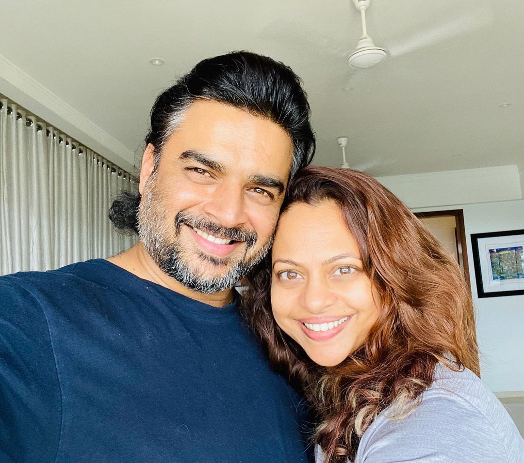 Ranganathan Madhavan Birthday: R Madhavan Wife Sarita is very beautiful |एयर होस्टेस रह चुकी हैं ...