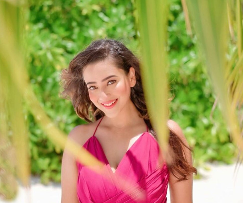 Kavya Shah of Anupama Real Life Photos and Nature Know How Madalsa ...