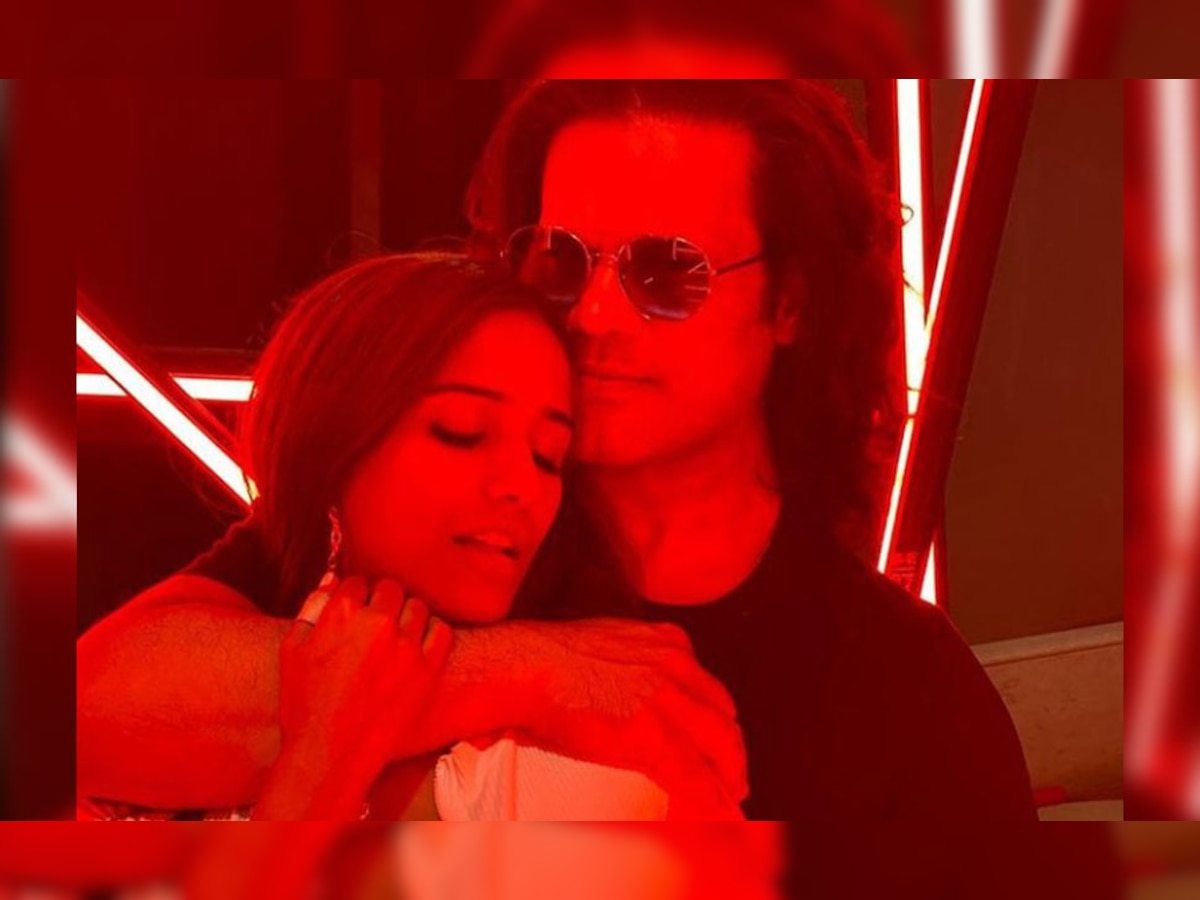 Poonam Pandey on intimate song Shooting with her husband Sam Bombay ...