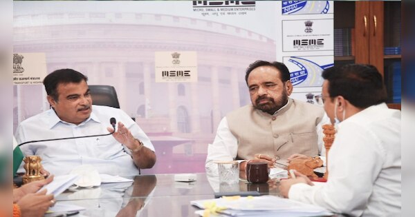 pwd minister gopal bhargava meets nitin gadkari 4000 crore road project ...