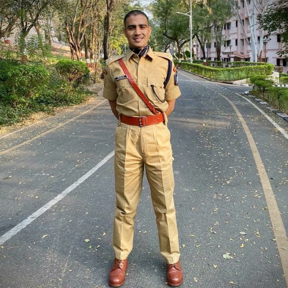 କନଷ୍ଟେବଲରୁ ଆଇପିଏସ୍ ଅଫିସର; ଚାକିରିରେ ଥାଇ ବି କରୁଥିଲେ ୬ ଘଣ୍ଟା ପରିଶ୍ରମ, ଏବେ ...