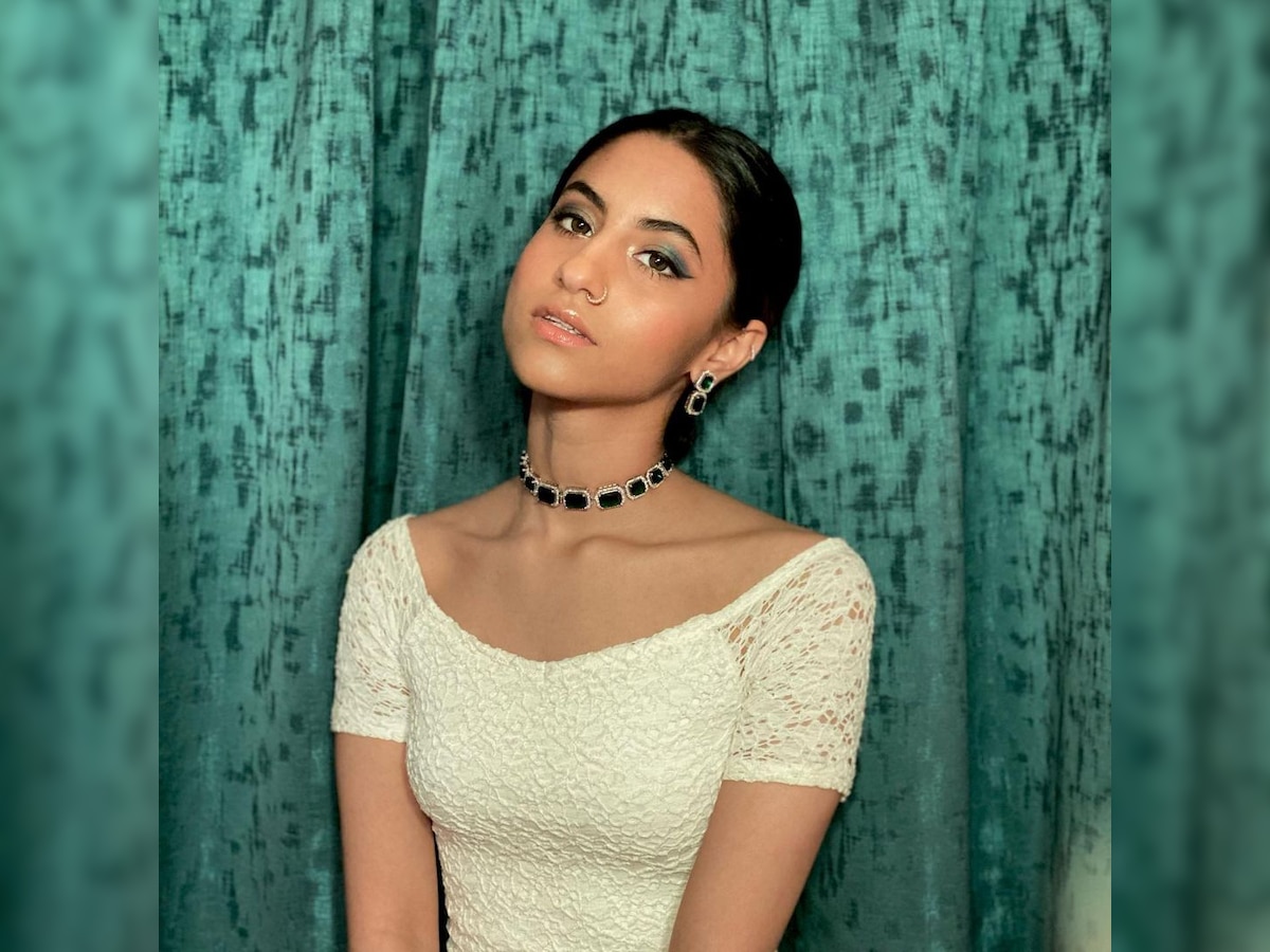 Shah Rukh Khan brother in laws daughter Alia Chhiba looks stunning in ...