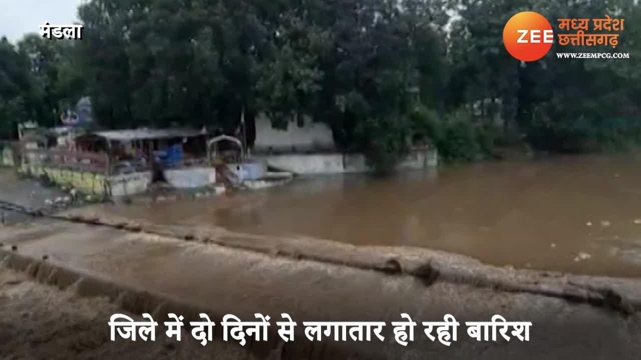 Mandla Flood Video Narmada Nadi Ufaan par Video mpas | मंडला में बाढ़ ...