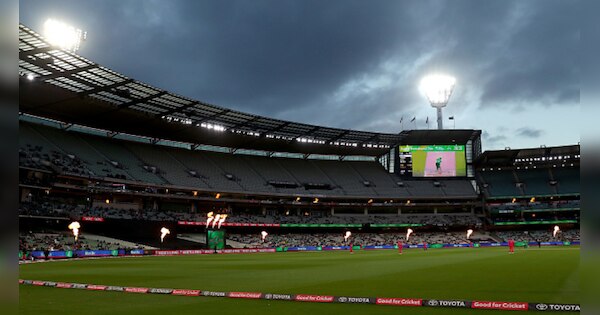 England Cricketer David Hymers arrested in front of team for explicit ...