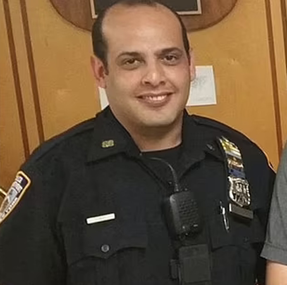 Two Nypd Cops Are Fired For Having Sex With 15 Year Old Teen After She