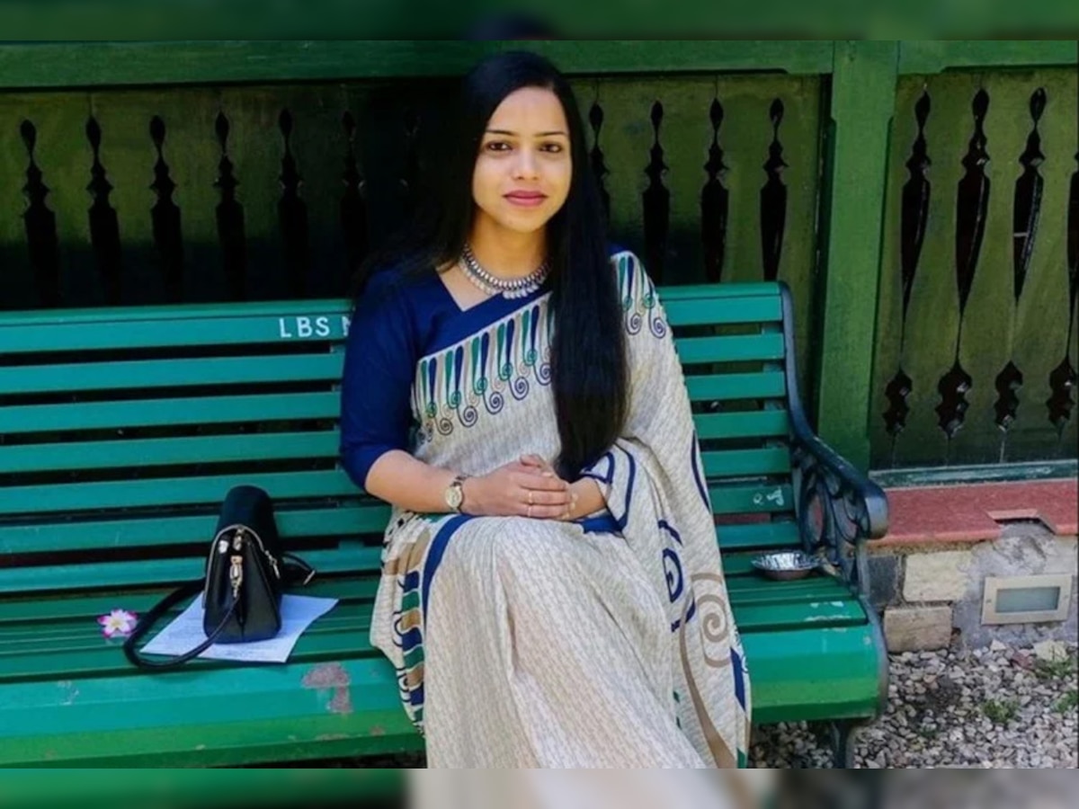 IAS Officer Anuj Malik Success Story, Know how mother advice changed ...