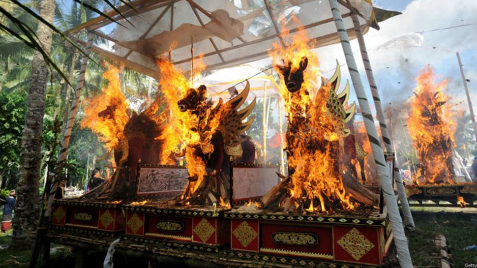 unusual death rituals and customs around the world from china hanging ...