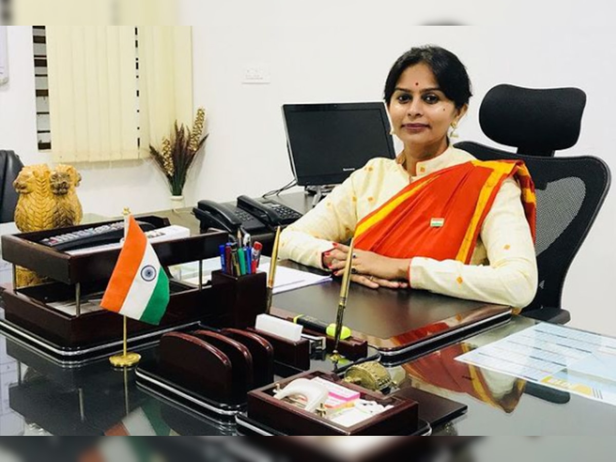 IAS Officer Priyanka Shukla Success Story: Journey from Doctor to UPSC ...