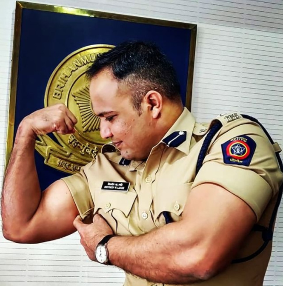 IPS Officer Shivdeep Lande Story give personal mobile number to girls ...