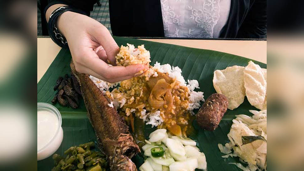 Why Eating Food With Hands is a Healthy Habit Indian tradition food ...