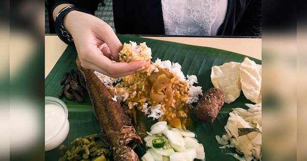 Why Eating Food With Hands is a Healthy Habit Indian tradition food ...