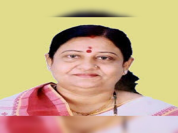 LJP MP Veena Devi reached Patna and target chirag paswan |लोजपा सांसद ...