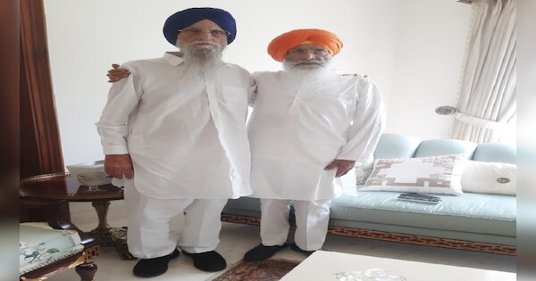 SUKHBIR BADAL UNKNOWN SAILME WHILE SAD SHIP SHIP: BRAHMPURA AND DHINDSA ...