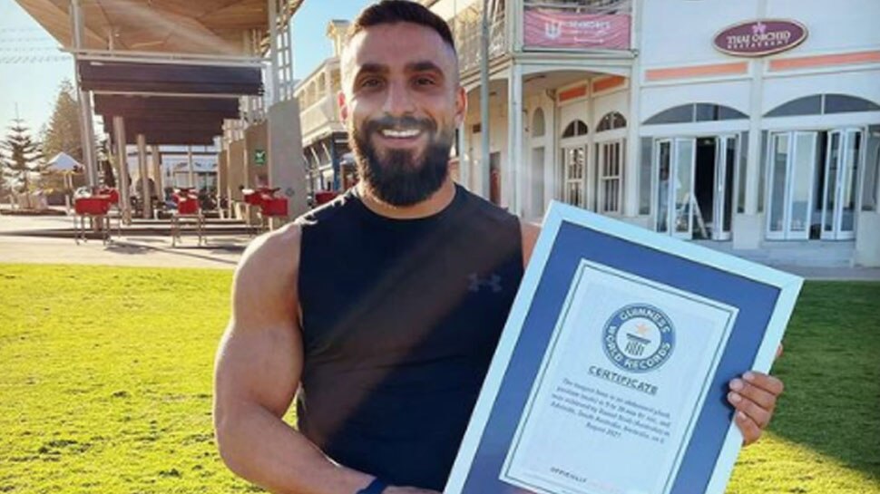 Man Planked for nine hours and thirty minutes in australia Daniel Scali ...