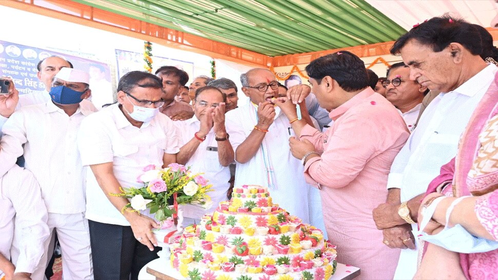 Govind Singh Dotasara celebrated birthday supporters were dancing ...