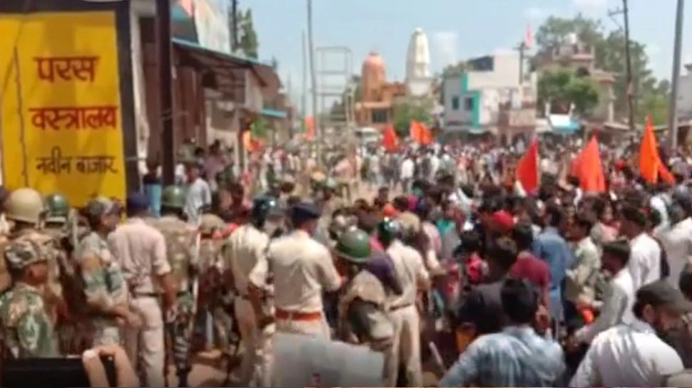 Kawardha Controversy Over Religious Flag 59 Arrested After Violence And