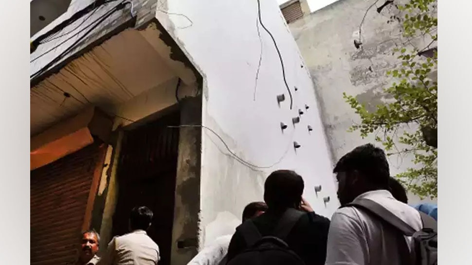 Burari Suicide Case Latest, Delhi Police files closure report in court ...