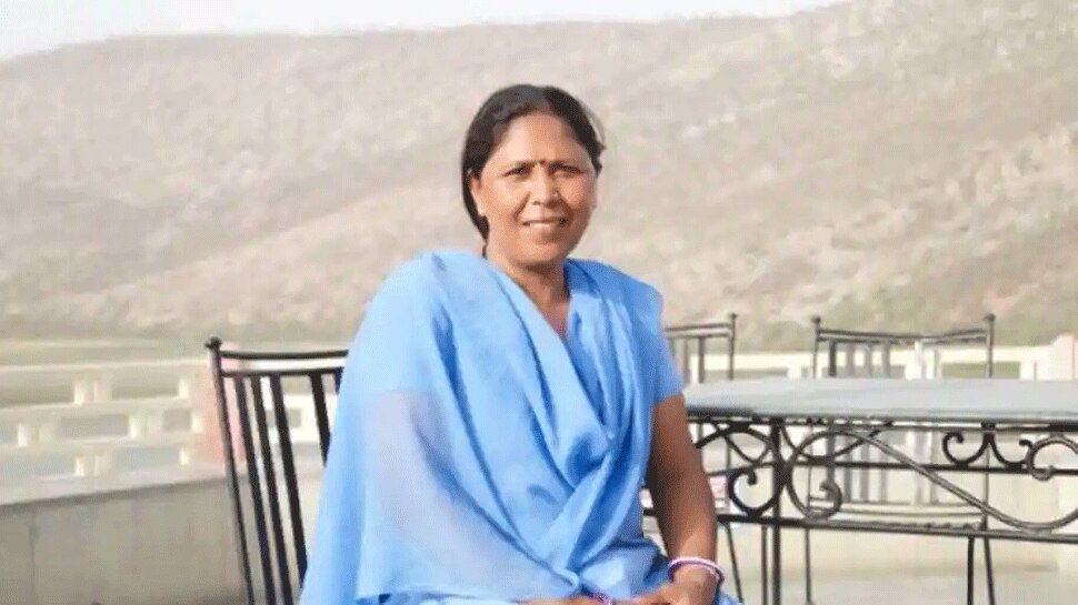 Usha Chaumar of Alwar gets Padma Shri award by president Ramnath Kovind ...