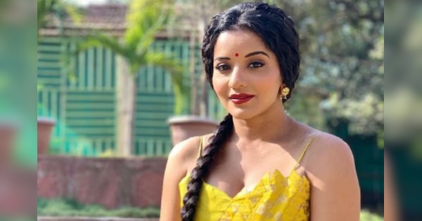 bhojpuri actress monalisa share bold photo from bedroom actress gave ...