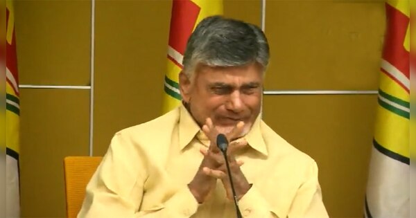 Chandrababu naidu started crying in press conference | पत्नी के खिलाफ़ ...