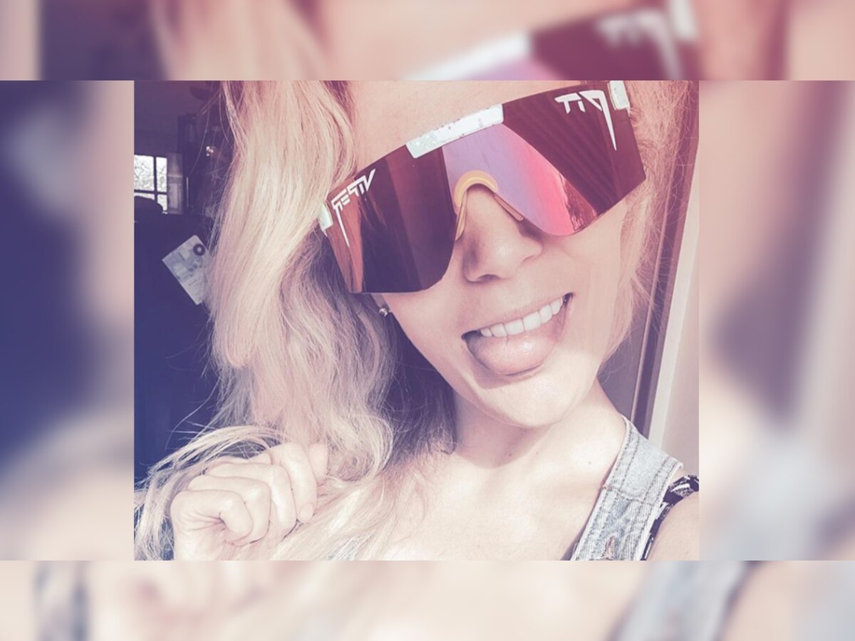 lady police officer left job and become social media star in uk see ...