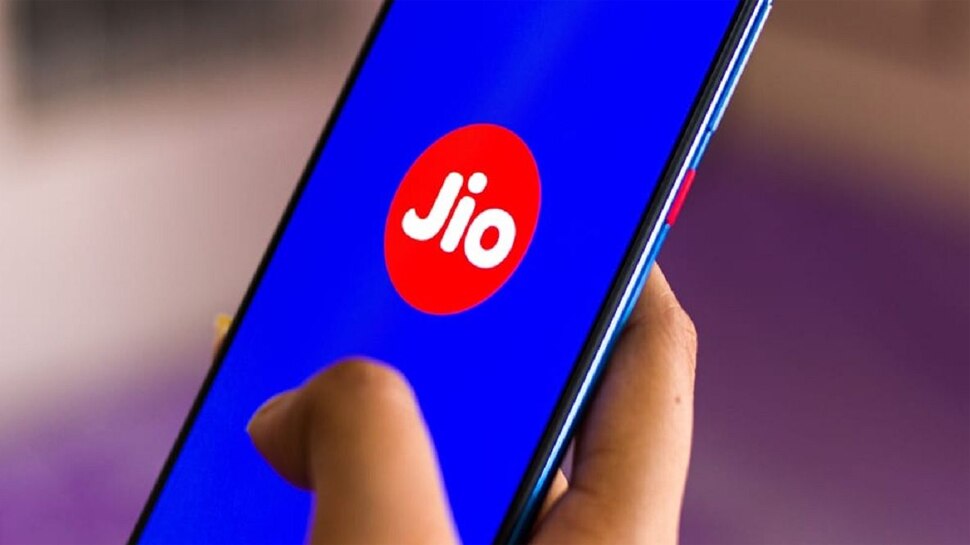 Jio tops 4G download speed chart, Voda Idea in upload speed in Nov ...