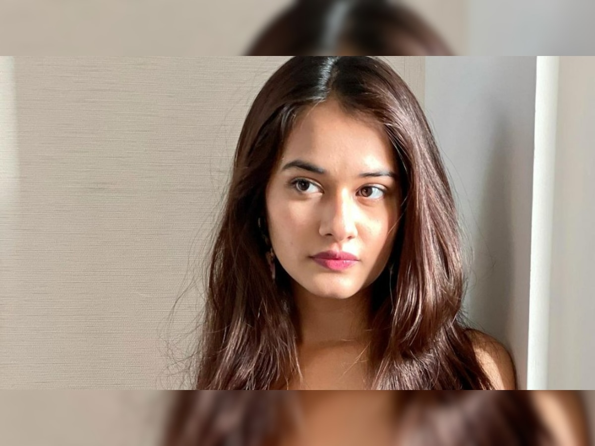 Aarya web series Susmita Sen on screen daughter Aru aka Virti Vaghani ...