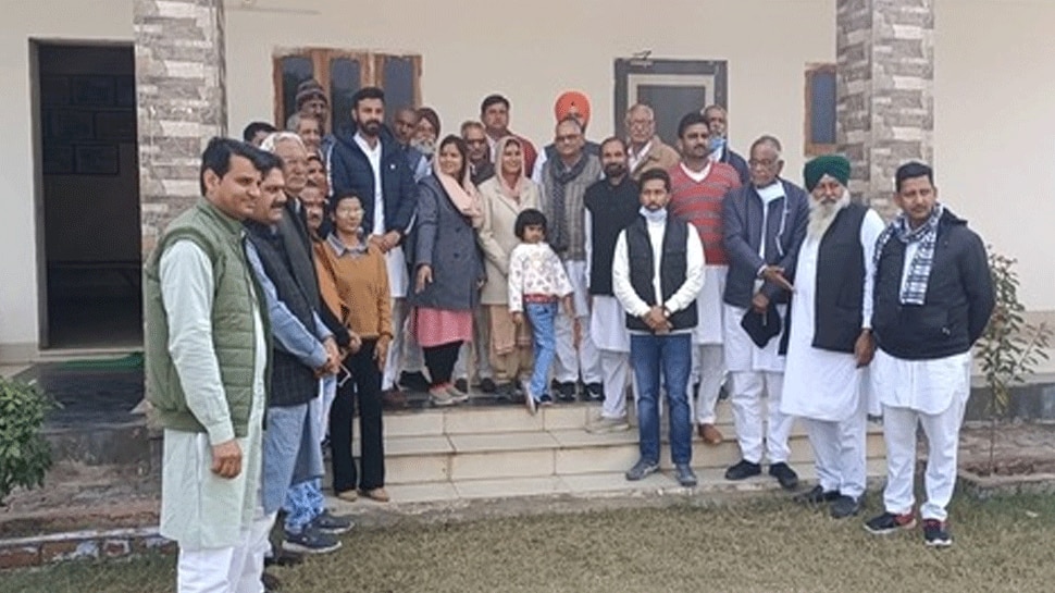 District chief's wife Seema Kuldeep Indora held public hearing ...