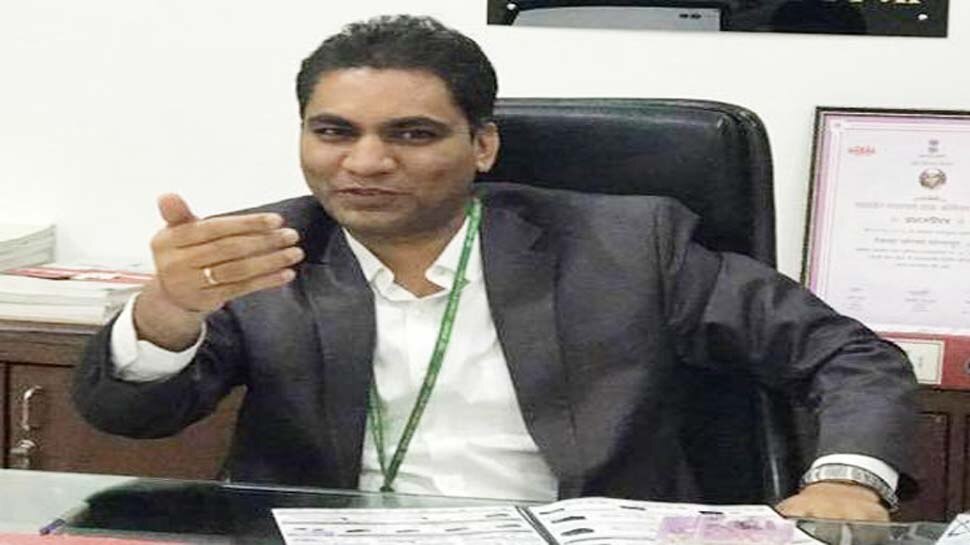 Success Story Of IAS Topper Dr. Rajendra Bharud Know preparation tips ...