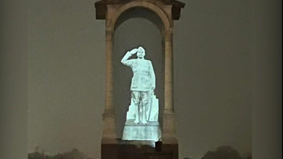 pm modi unveils the neta ji subhash chandra bose hologram statue at ...