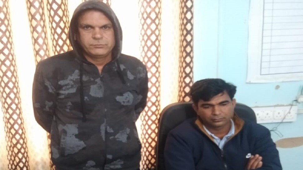 जयपुर ACB की झुंझुनूं में कार्रवाई, सोशल वेलफेयर ऑफिसर और बाबू 40 हजार की घूस लेते पकड़े | जयपुर ...
