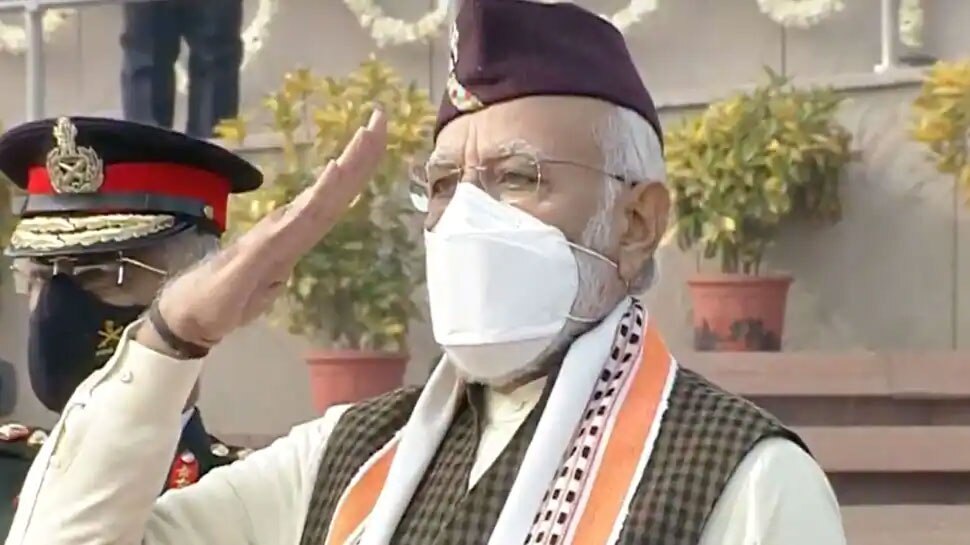 PM Narendra Modi wear uttarakhand cap and Manipuri stole | गणतंत्र ...
