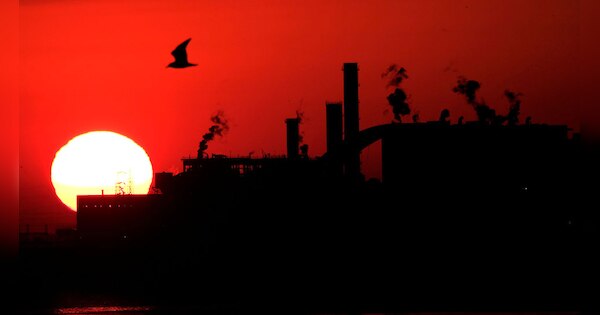 Why Sun looks Red during Sunrise and Sunset Light Scattering Lord ...