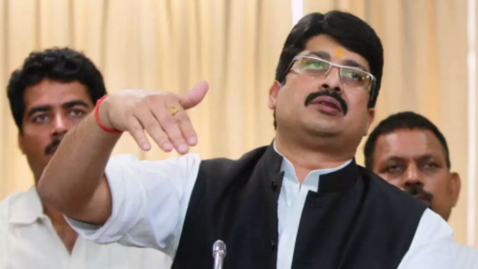 kunda mla raja bhaiya filed nomination, owns about 16 crore rupees and ...