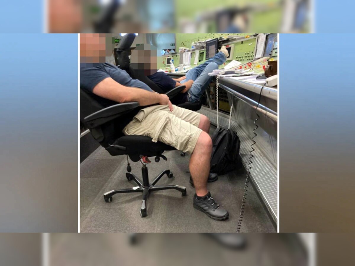 Viral Photo: Seeing this act of signalman you will get angry picture ...