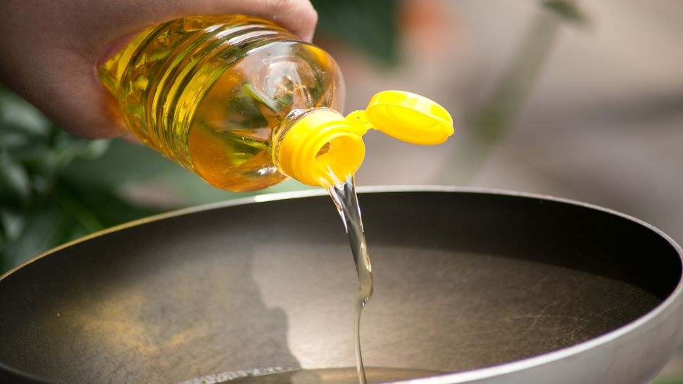 Edible Oil Prices down in whole sale market mustard oil price peanut ...