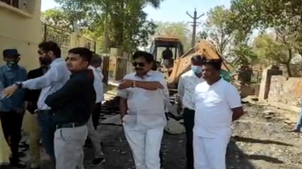 Sagwara Renovation work started 10 km of roads will be strengthened ...